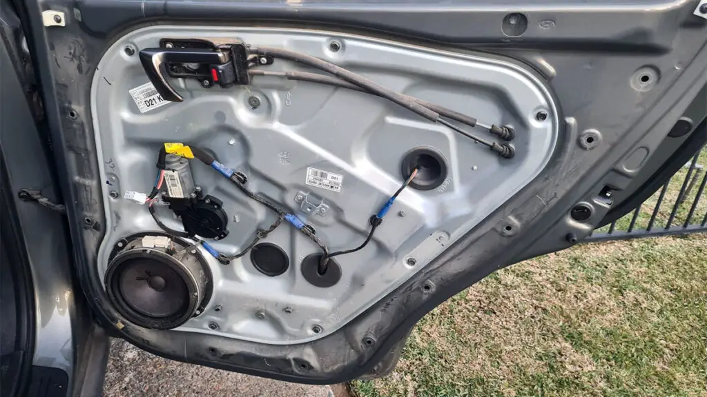 Symptoms Of A Faulty Power Window: How To Identify And Fix Them?